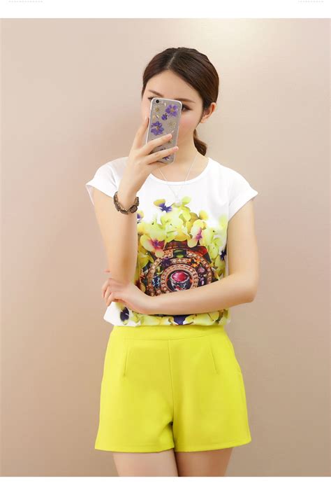 Badu Bg Дамски комплект в 2 варианта с пола и с къси панталони Badu Bg