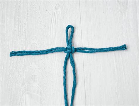 How To Make Macrame Feathers Endlessly Inspired