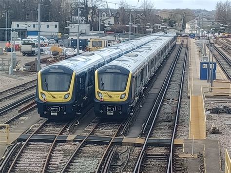 701014 701028 Stabled In Clapham Junction Carriage Sidin Flickr