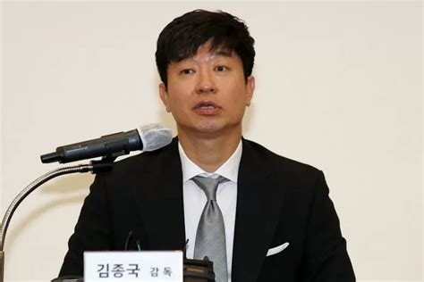 ‘뒷돈 혐의로 Kia 타이거즈서 잘린 김종국·장정석 나란히 1심 모두 ‘무죄