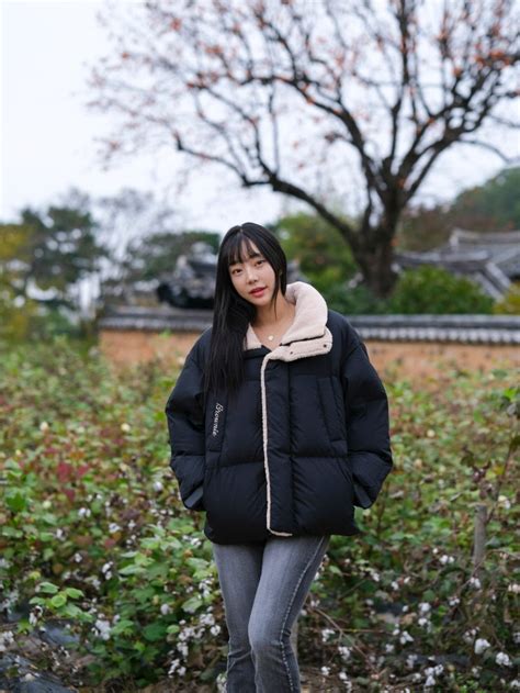코닥어패럴 김혜윤 패딩 브라우니 숏 다운자켓 여자코디 네이버 블로그