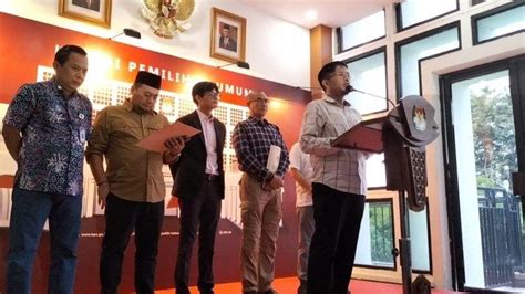 Pembukaan Sudah Dibuka Dua Hari Belum Ada Partai Politik Daftar Bakal