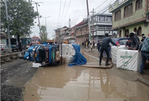 Potholes And Progress Unfinished Smart City Works Plague Srinagar