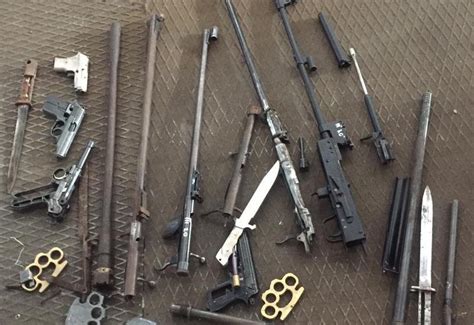 На Волині поліцейські знищили партію зброї і боєприпасів фото