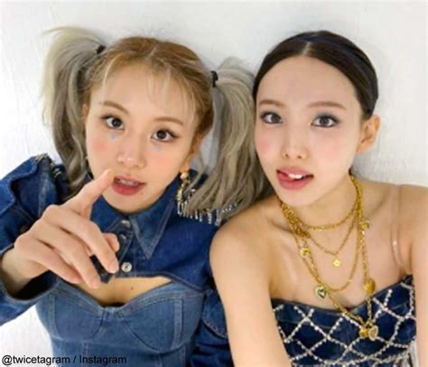 Twice ナヨン、じつはチェヨンの大ファンだった！ 本人に内緒でファンのように大はしゃぎするイタズラがおもしろい 動画 Kpop