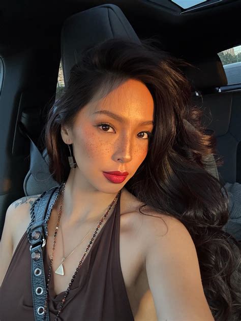 Enkhmaa Eku 👩🏻‍🎤 Instagram