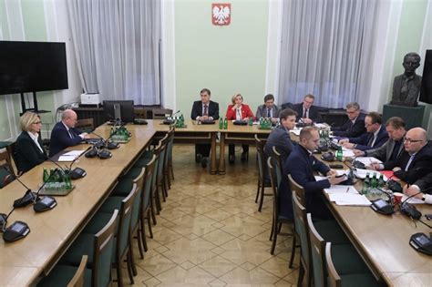 Sejmowa komisja poparła wniosek Mariana Banasia o odwołanie