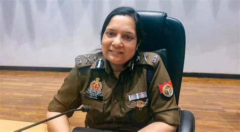Laxmi Singh Ups First Woman Commissioner Who Took Charge As Noida