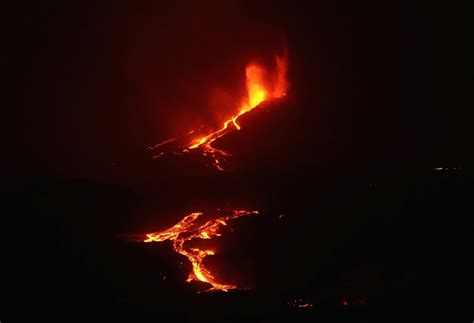 Lava Flow Thickens On La Palma After Volcanic Crater Collapses The
