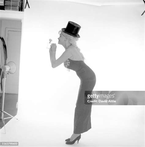 2311 Jayne Mansfield Photos And High Res Pictures Getty Images