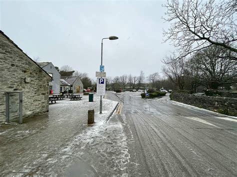 Come To Castleton The Village With Four Caves And A Castle