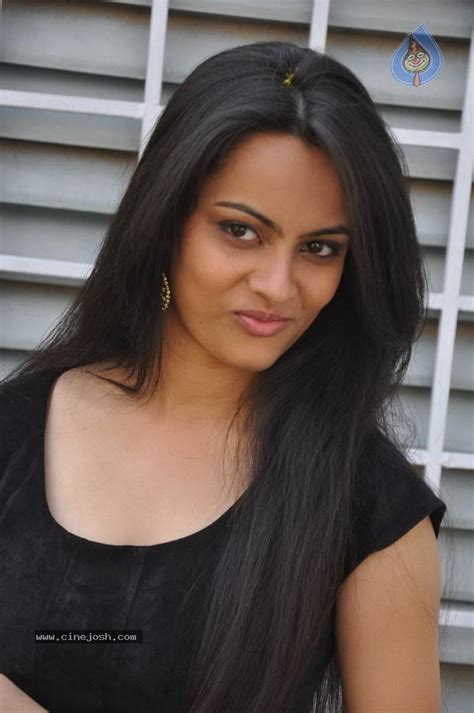 Simmi Das Stills Photo 19 Of 27