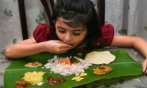 வாழை இலையில் சாப்பிடுவதால் ஏற்படும் நன்மைகள் Benefits Of Eating