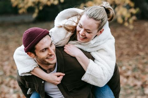 Sex And Relationships Archives The Everygirl