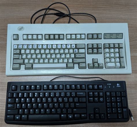 Why I Use The Ibm Model M Keyboard That Is Older Than Me Ykms