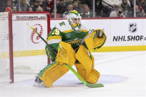 Marc Andre Fleury Becomes The Fourth Goalie To Play In 1 000 Nhl Games