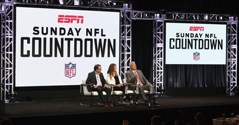 How The Sunday Nfl Countdown Crew Paid Homage To Randy Moss Amid His