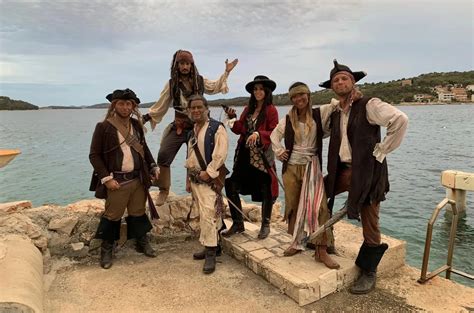 Pirates Of The Caribbean Secrets Of The Lamp Trailer Doesnt Feature