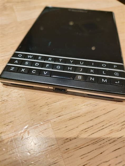 Blackberry Passport 32gb Mobile Phones And Gadgets Mobile Phones Early