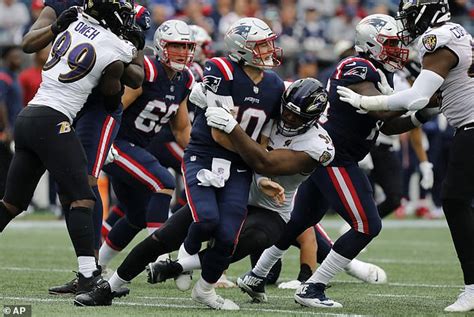 Patriots Quarterback Mac Jones Sufferers Ankle Injury In Lose To