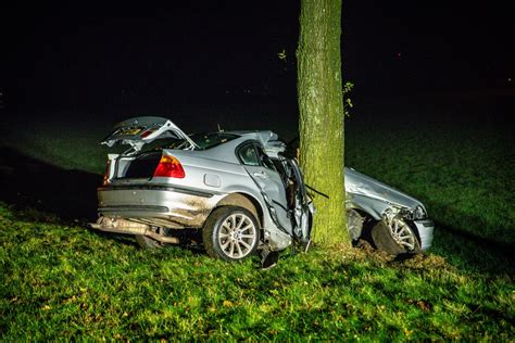Jongeman 19 Ernstig Gewond Bij Ongeluk Noordernieuws
