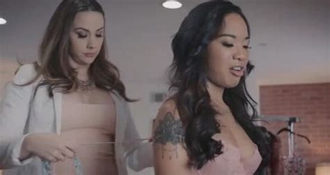 Sweetheartvideo Chanel Preston And Honey Gold Lesbian Sex Sunporno Com