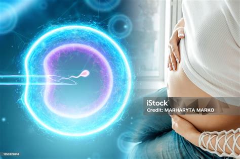 소녀와 계란의 인공 수정 계란에 정자의 외과 배치 임신 불임 치료 모성 정자 25 29세에 대한 스톡 사진 및 기타 이미지
