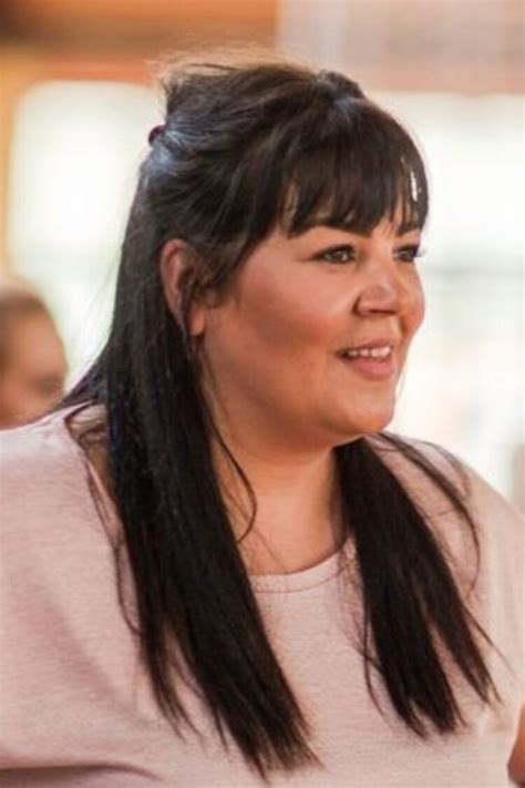 15 Hairstyles To Make Plus Size Women Look Flawless