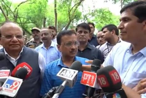 Video Aap Minister Saurabh Bhardwaj In On Camera Spat With Delhi L G