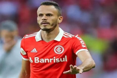 O Drible Humilhante Do Renê Que Vem Repercutindo Nas Redes Sociais