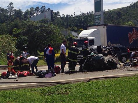 G1 Acidente Grave Na Castello Branco Provoca Mortes E Interdita
