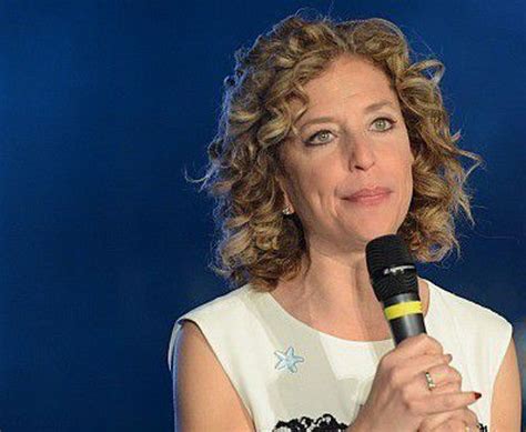 Will Democrats Dump Debbie Wasserman Schultz As Party Chair The Forward
