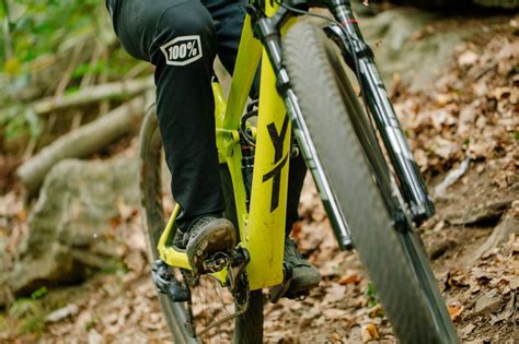 Yt Made A Cross Country Race Bike Out Of Its Izzo Trail Bike