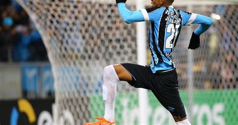 Atuação Que Agradou O Vestiário Do Grêmio Após Vitória Sobre Athletico