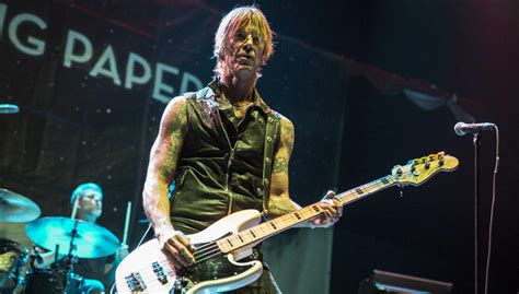 Fender Celebrates Duff Mckagan With New Signature Bass Guitar Iheart