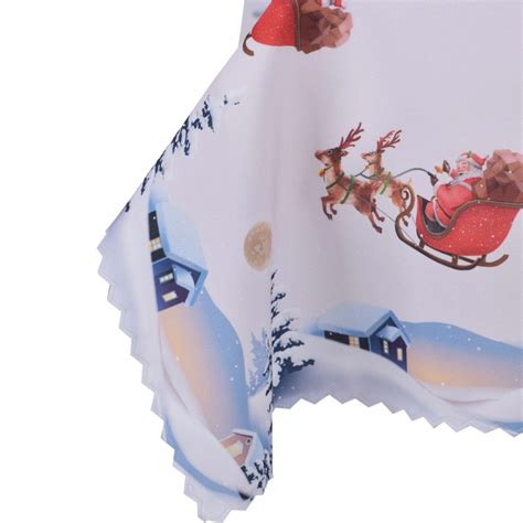 Коледна покривка за маса Шейната на Дядо Коледа 150 200