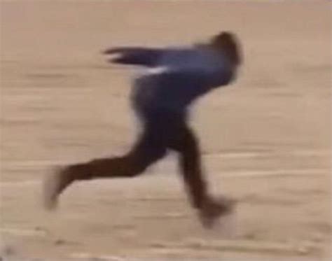 Proof That Just A Picture Of The Naruto Runner Can Get Famous R Memes
