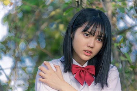 映画『惡の華』佐伯役・秋田汐梨の場面写真 伊藤健太郎「胸に刺さった」 Cinra