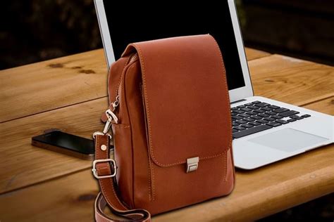 کیف اداری چرم طبیعی،هدایای تبلیغاتی نیک چرم