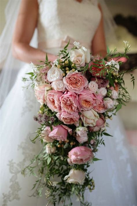 Stunning Cascading Bouquets Expert Tips From Florists