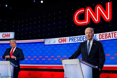 Awkward Moment Joe Biden Completely Loses His Train Of Thought Daily