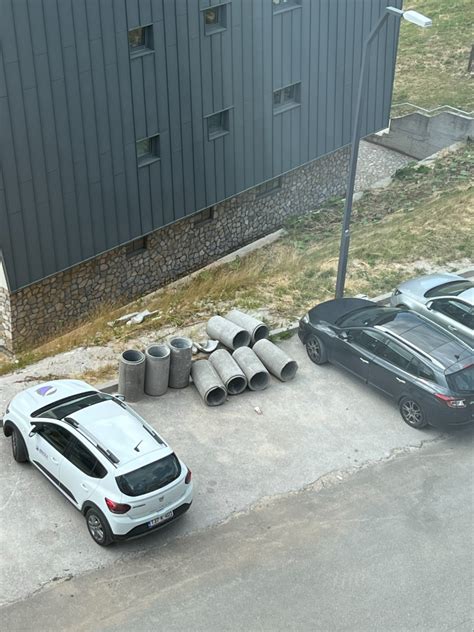 Općina Trnovo Skršila 700000 Km Za Asfaltiranje Ulice Na Bjelašnici