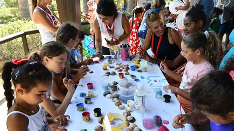 Más de niños saharauis se despiden de sus vacaciones en el Campo de Gibraltar con una jornada