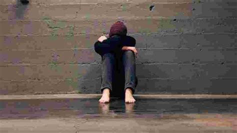 Study Reveals Depression Anxiety Loneliness Are Peaking In College