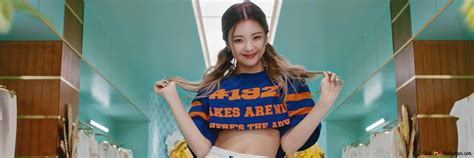 ITZY S Lia In LOCO MV Shoot The Album Crazy In Love K Wallpaper Download