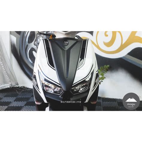 膜谷包膜工作室 Yamaha 勁戰六代 Cygnus 60週年拉線貼 一車份 圖上為亮面黑 蝦皮購物
