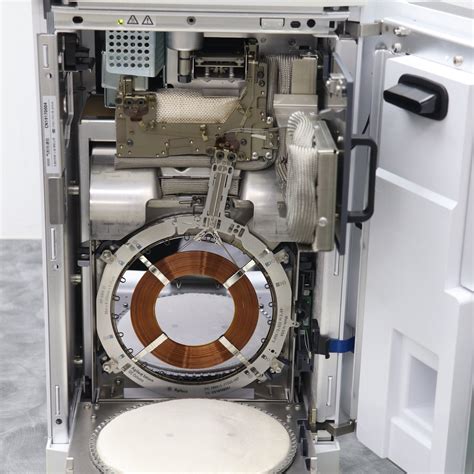 Agilent Intuvo 9000 Gc System With Fid Detector G3950a Amptech