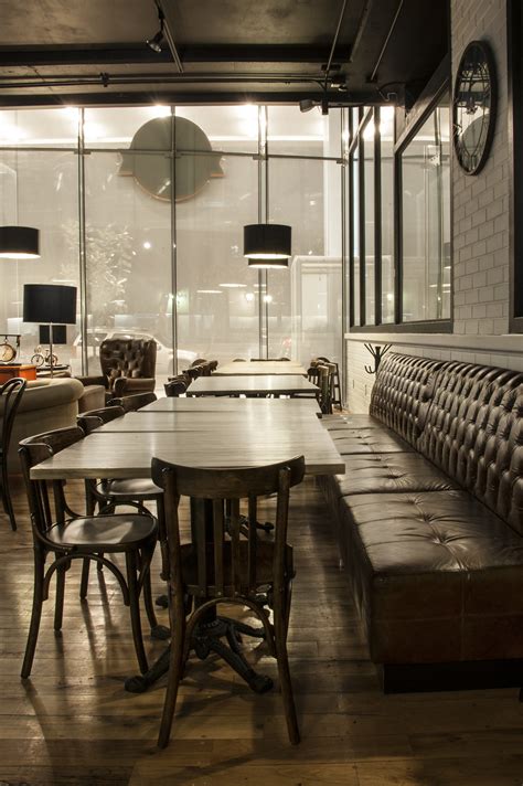 Galeria De Corner 8 Mob 13