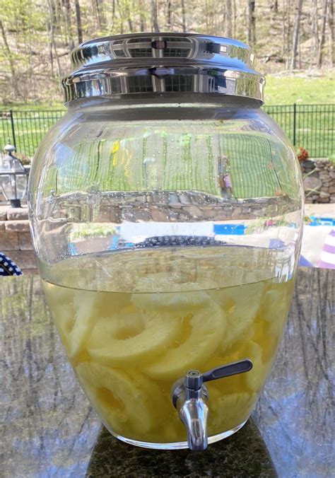 Stoli Doli An Easy Summer Cocktail Recipe · Glambytes