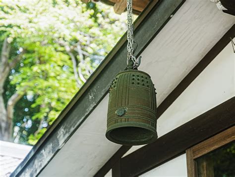 千夜賀風｜日本刀・薙刀と武士からめぐる体験を 千夜賀風では、日本武士の居合や抜刀という戦人としての側面の体験だけでなく、教養高く美しい文化